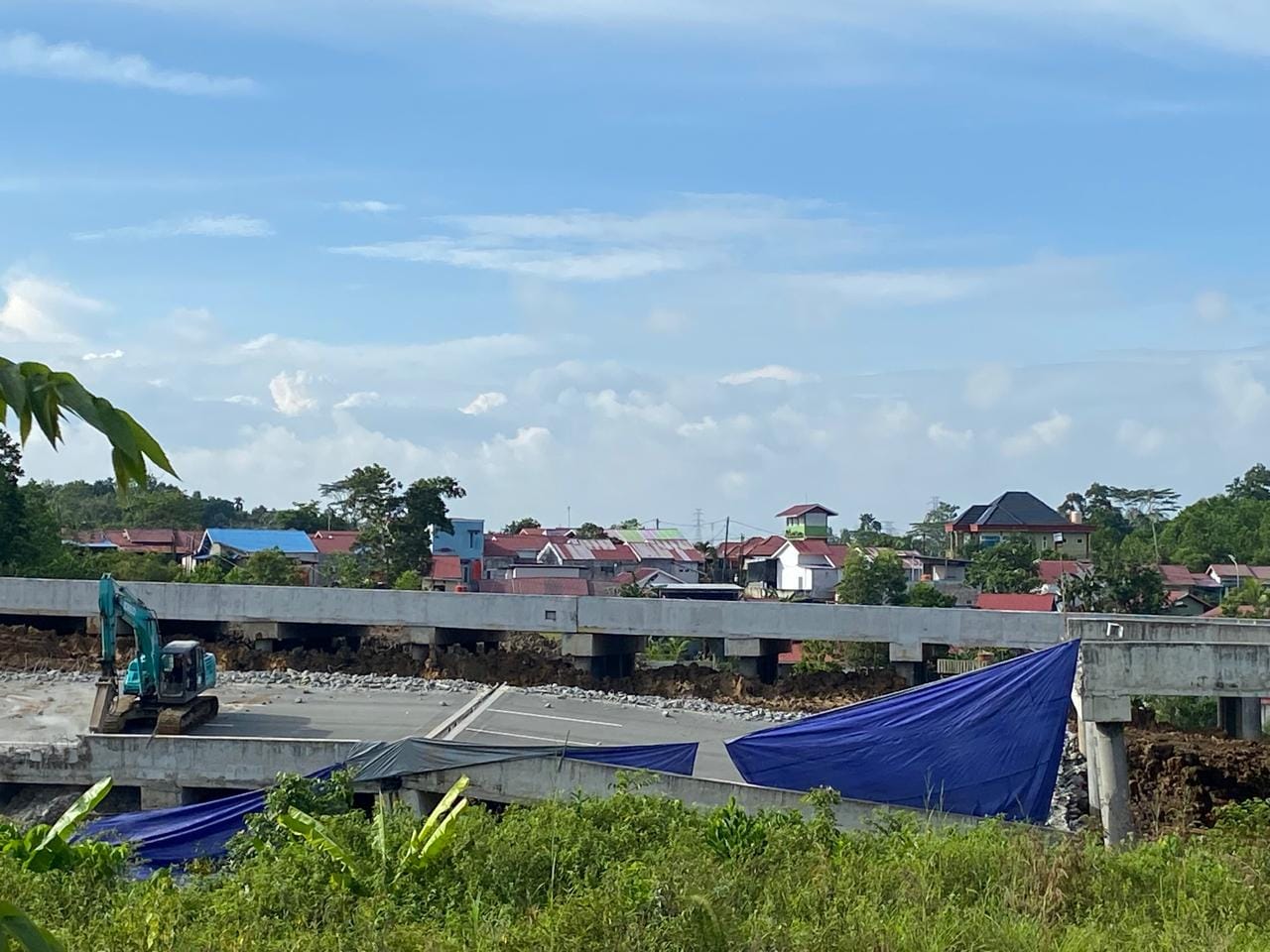 Kontraktor Bongkar Ruas Tol IKN yang Terdampak Pergeseran Tanah untuk ...